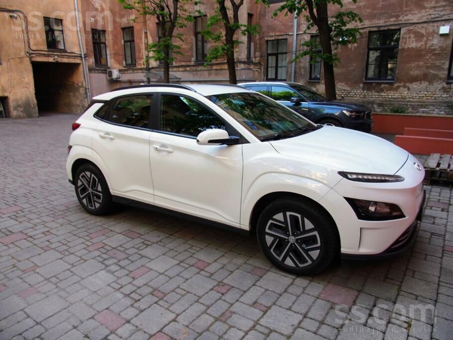Белый Хендай Кона 2022 в Рига, объемом двигателя 0.00 л и пробегом 34 тыс. км за 18300 €, фото 18 на AUTOMOTO.COM.LV