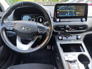 White Hyundai Kona 2022 in Riga, with an engine capacity of 1.60 L and mileage of 103 thousand km for 21100 €, photo 8 on AUTOMOTO.COM.LV