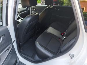 White Hyundai Kona 2022 in Riga, with an engine capacity of 1.60 L and mileage of 103 thousand km for 21100 €, photo 9 on AUTOMOTO.COM.LV