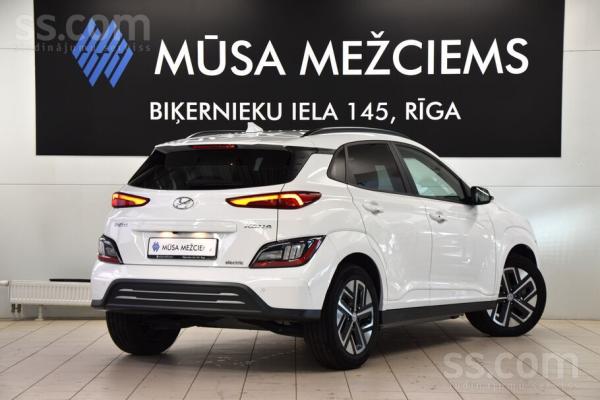 Белый Хендай Кона 2024 в Рига, объемом двигателя 1.60 л и пробегом 7 тыс. км за 24990 €, фото 7 на AUTOMOTO.COM.LV