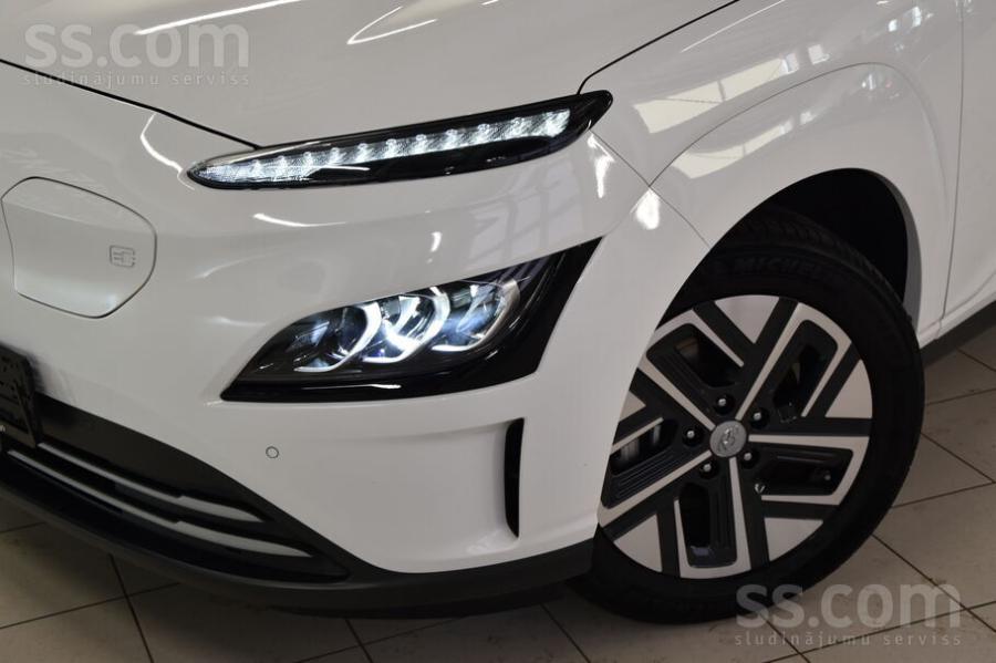 Balts Hyundai Kona 2024 Rīga, ar dzinēja tilpumu 1.60 L un nobraukumu 7 tūkst. km par 24990 €, foto 11 vietnē AUTOMOTO.COM.LV