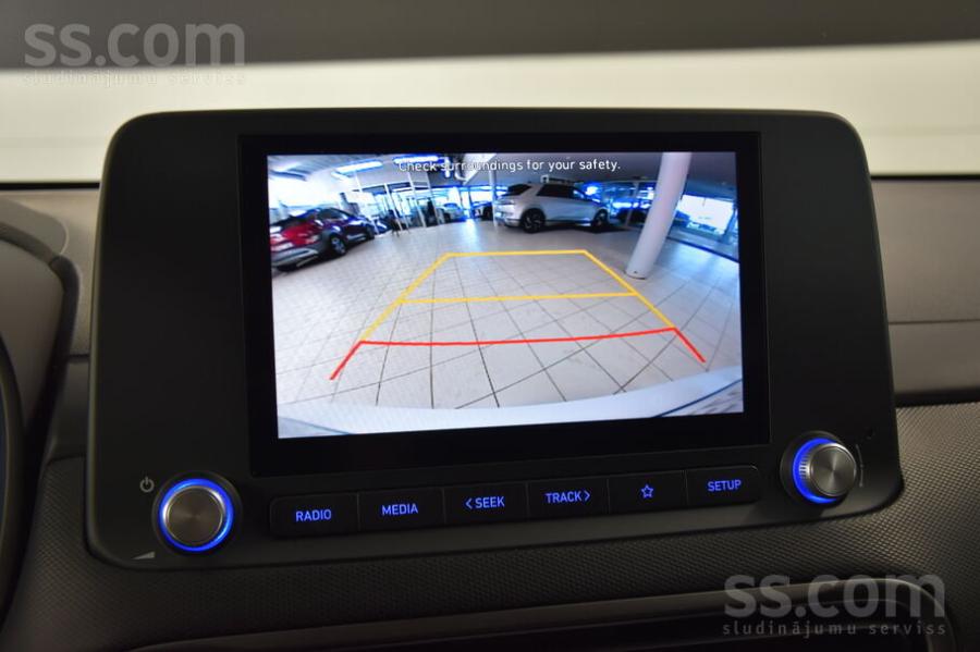 Balts Hyundai Kona 2024 Rīga, ar dzinēja tilpumu 1.60 L un nobraukumu 7 tūkst. km par 24990 €, foto 21 vietnē AUTOMOTO.COM.LV