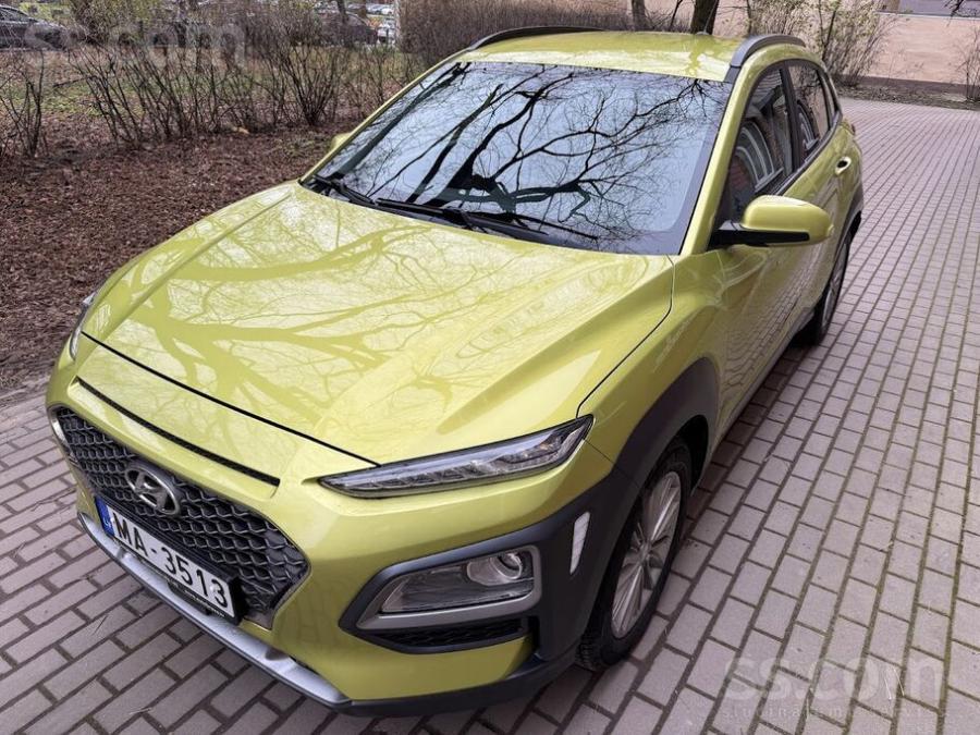 Yellow Hyundai Kona 2018 in Riga, with an engine capacity of 1.60 L and mileage of 64 thousand km for 13500 €, photo 1 on AUTOMOTO.COM.LV