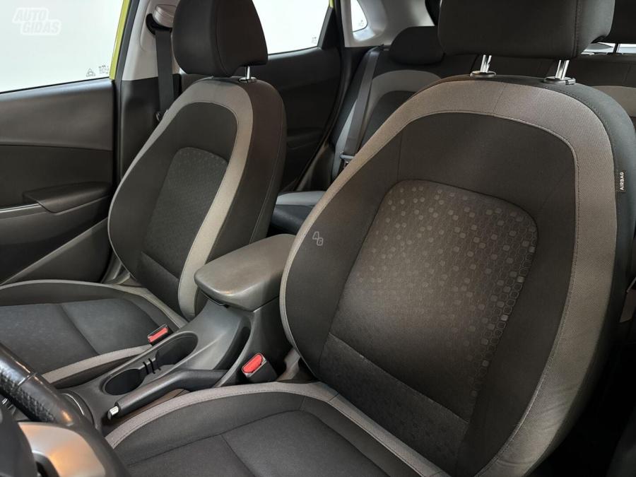 Yellow Hyundai Kona 2018 in Vilnius, with an engine capacity of 1.00 L and mileage of 40 thousand km for 12000 €, photo 11 on AUTOMOTO.COM.LV