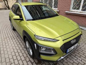 Yellow Hyundai Kona 2018 in Riga, with an engine capacity of 1.60 L and mileage of 64 thousand km for 13500 €, photo  on AUTOMOTO.COM.LV