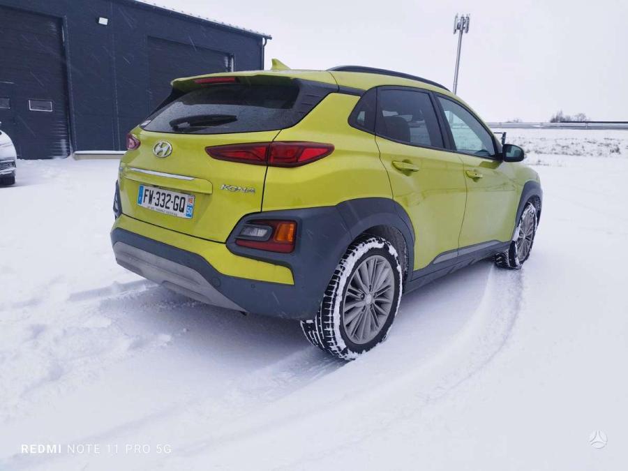 Yellow Hyundai Kona 2021 in Klaipeda, with an engine capacity of 1.60 L and mileage of 72 thousand km for 10900 €, photo 12 on AUTOMOTO.COM.LV