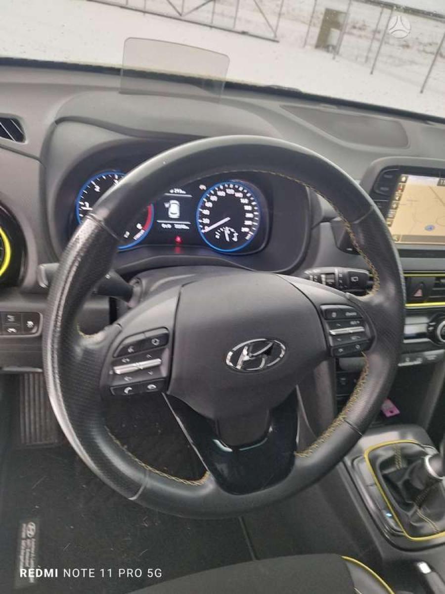 Yellow Hyundai Kona 2021 in Klaipeda, with an engine capacity of 1.60 L and mileage of 72 thousand km for 10900 €, photo 18 on AUTOMOTO.COM.LV
