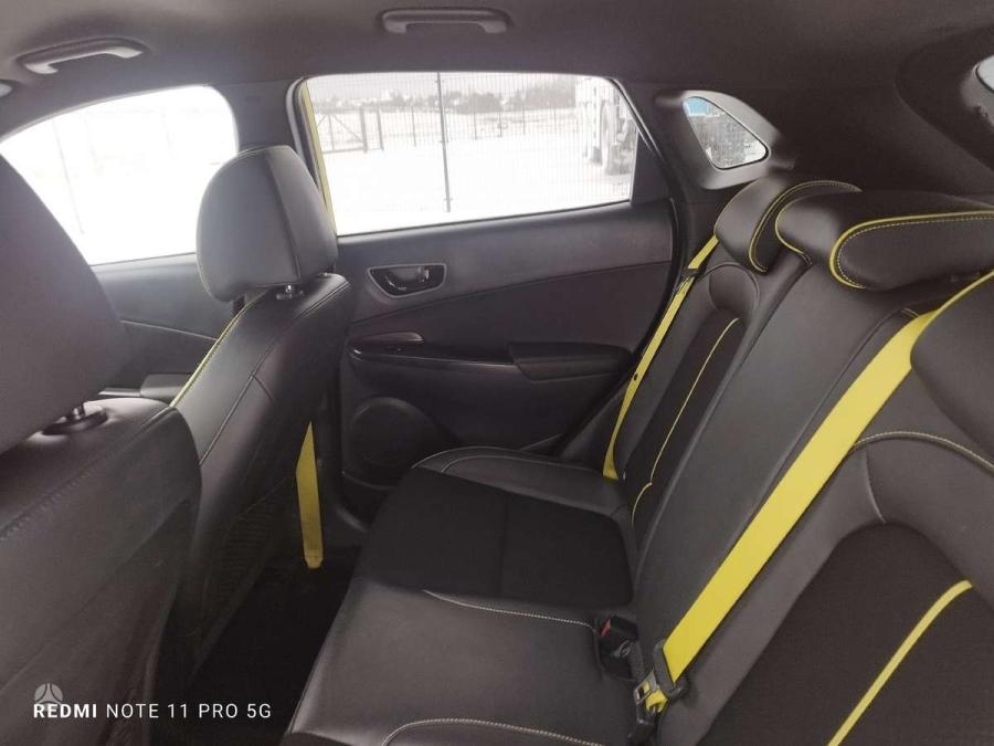 Yellow Hyundai Kona 2021 in Klaipeda, with an engine capacity of 1.60 L and mileage of 72 thousand km for 10900 €, photo 25 on AUTOMOTO.COM.LV