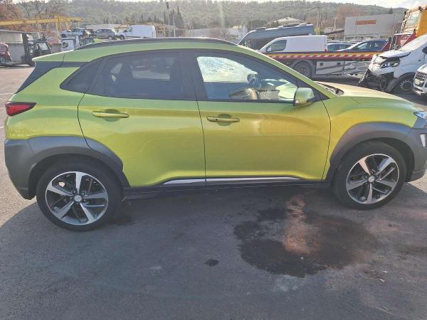 Dzeltens Hyundai Kona 2018 Panevēža, ar dzinēja tilpumu 1.00 L un nobraukumu 9 tūkst. km par 9500 €, foto 5 vietnē AUTOMOTO.COM.LV