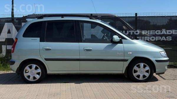 Blue Hyundai Matrix 2003 in Liepaja, with an engine capacity of 1.60 L and mileage of 146 thousand km for 975 €, photo 3 on AUTOMOTO.COM.LV