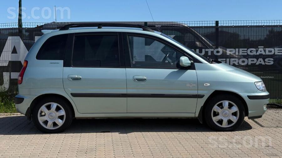 Blue Hyundai Matrix 2003 in Liepaja, with an engine capacity of 1.60 L and mileage of 146 thousand km for 975 €, photo 4 on AUTOMOTO.COM.LV