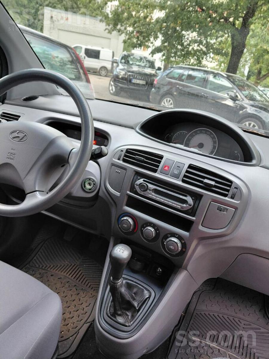 Grey Hyundai Matrix 2006 in Riga, with an engine capacity of 1.60 L and mileage of 108 thousand km for 1400 €, photo 6 on AUTOMOTO.COM.LV