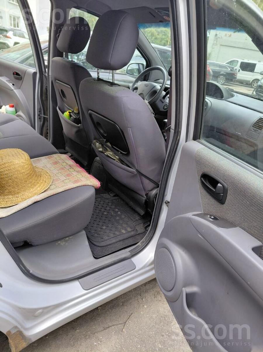 Grey Hyundai Matrix 2006 in Riga, with an engine capacity of 1.60 L and mileage of 108 thousand km for 1400 €, photo 10 on AUTOMOTO.COM.LV