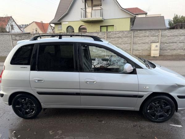 Pelēks Hyundai Matrix 2006 Kauņa, ar dzinēja tilpumu 1.60 L un nobraukumu 360 tūkst. km par 1550 €, foto 6 vietnē AUTOMOTO.COM.LV