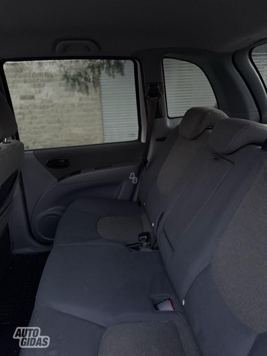 Pelēks Hyundai Matrix 2006 Kauņa, ar dzinēja tilpumu 1.60 L un nobraukumu 360 tūkst. km par 850 €, foto 13 vietnē AUTOMOTO.COM.LV