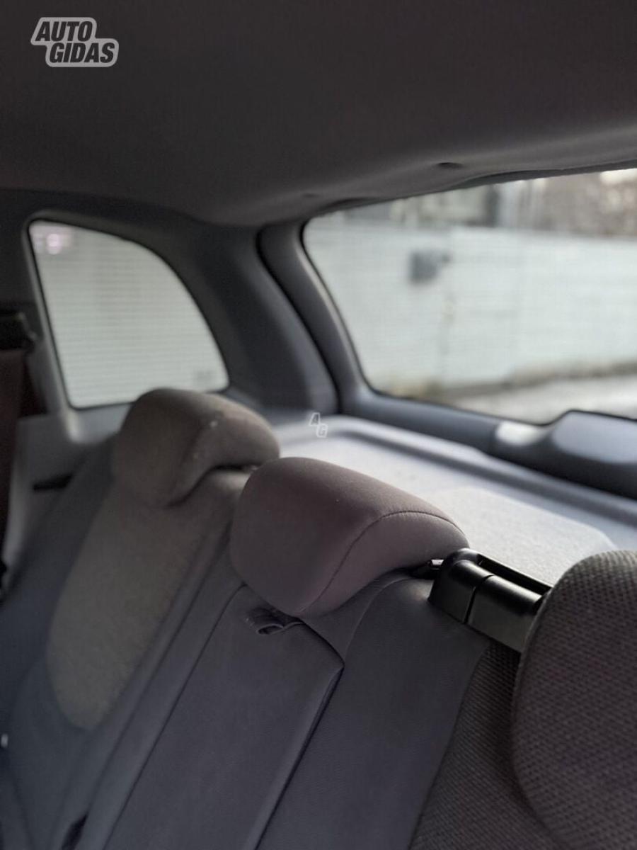 Pelēks Hyundai Matrix 2006 Kauņa, ar dzinēja tilpumu 1.60 L un nobraukumu 360 tūkst. km par 850 €, foto 15 vietnē AUTOMOTO.COM.LV