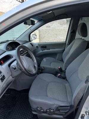 Pelēks Hyundai Matrix 2006 Kauņa, ar dzinēja tilpumu 1.60 L un nobraukumu 360 tūkst. km par 850 €, foto 18 vietnē AUTOMOTO.COM.LV