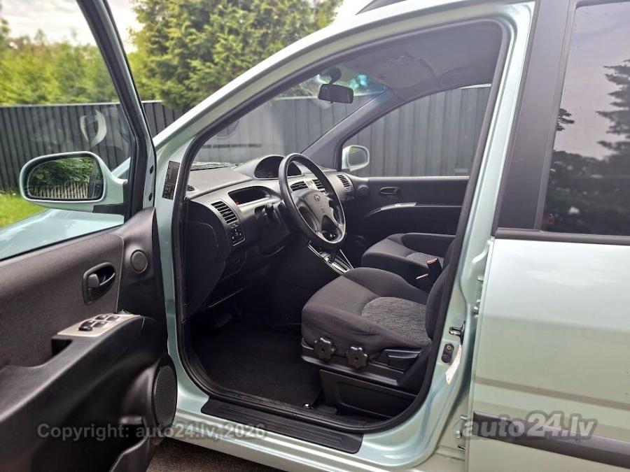 Hyundai Matrix 2001 in Tallinn, with an engine capacity of 1.80 L and mileage of 215 thousand km for 1400 €, photo 9 on AUTOMOTO.COM.LV