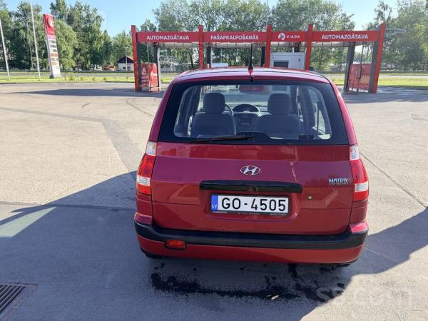 Sarkans Hyundai Matrix 2009 Rīga, ar dzinēja tilpumu 1.60 L un nobraukumu 128 tūkst. km par 1200 €, foto 1 vietnē AUTOMOTO.COM.LV