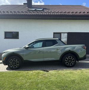 Green Hyundai Santa Cruz 2022 in Alytus, with an engine capacity of 2.50 L and mileage of 37 thousand km for 22900 €, photo 7 on AUTOMOTO.COM.LV