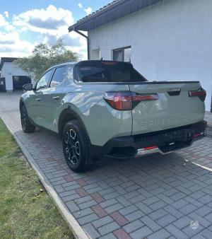 Green Hyundai Santa Cruz 2022 in Alytus, with an engine capacity of 2.50 L and mileage of 37 thousand km for 22900 €, photo 8 on AUTOMOTO.COM.LV