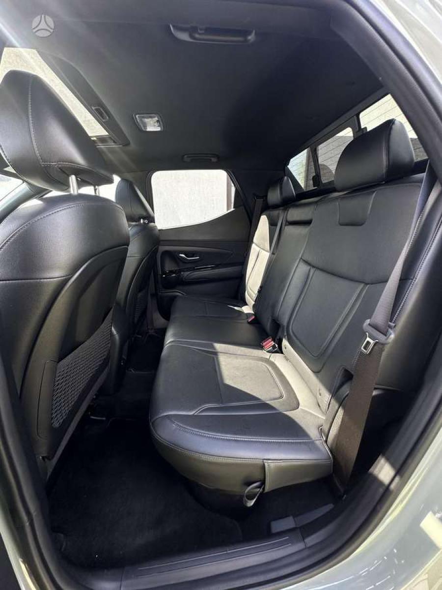 Green Hyundai Santa Cruz 2022 in Alytus, with an engine capacity of 2.50 L and mileage of 37 thousand km for 22900 €, photo 35 on AUTOMOTO.COM.LV