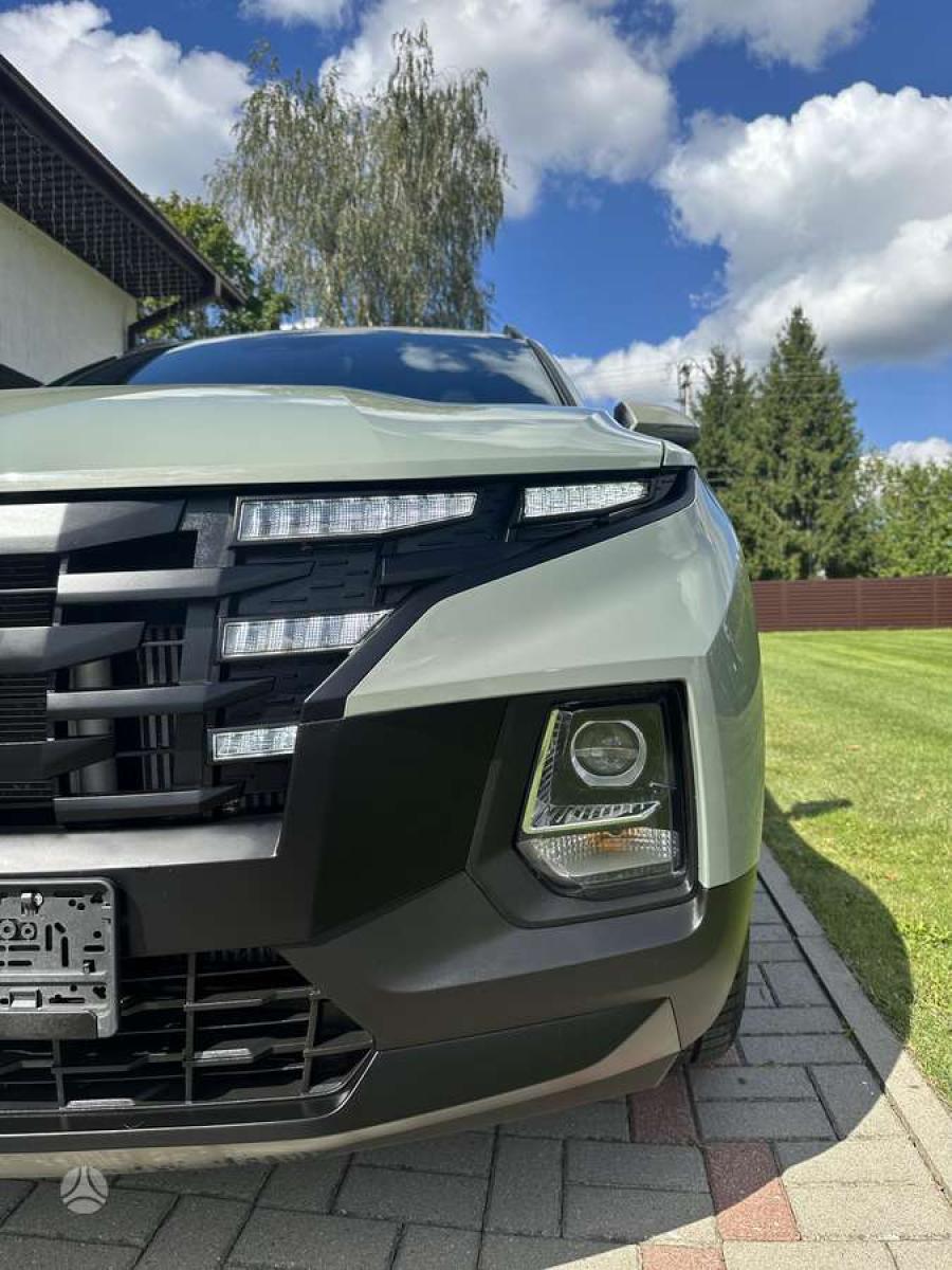 Green Hyundai Santa Cruz 2022 in Alytus, with an engine capacity of 2.50 L and mileage of 37 thousand km for 22900 €, photo 40 on AUTOMOTO.COM.LV