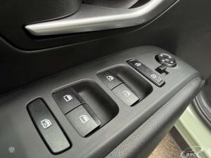 Green Hyundai Santa Cruz 2023 in Klaipeda, with an engine capacity of 2.49 L and mileage of 36 thousand km for 23500 €, photo 18 on AUTOMOTO.COM.LV