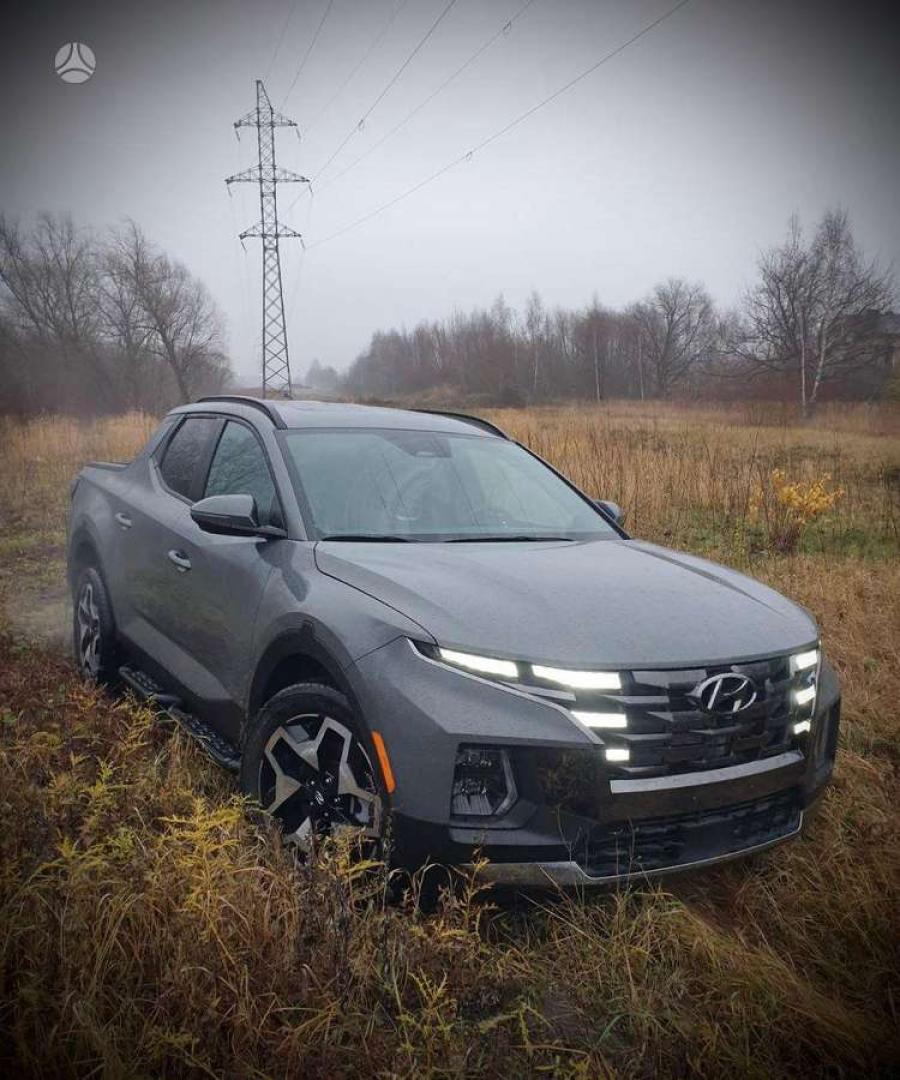 Grey Hyundai Santa Cruz 2022 in Klaipeda, with an engine capacity of 2.50 L and mileage of 22 thousand km for 29800 €, photo 1 on AUTOMOTO.COM.LV