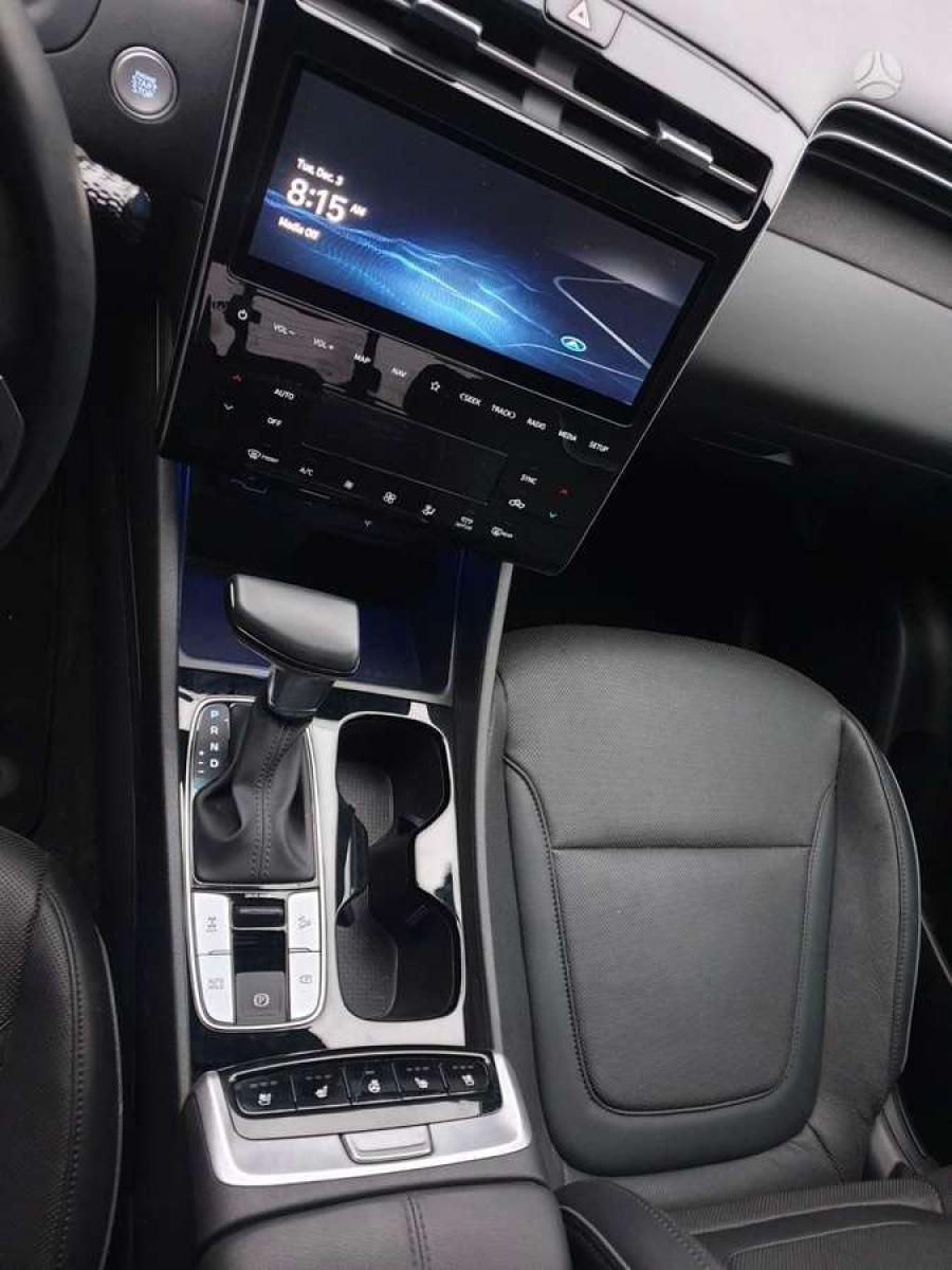 Grey Hyundai Santa Cruz 2022 in Klaipeda, with an engine capacity of 2.50 L and mileage of 22 thousand km for 29800 €, photo 6 on AUTOMOTO.COM.LV