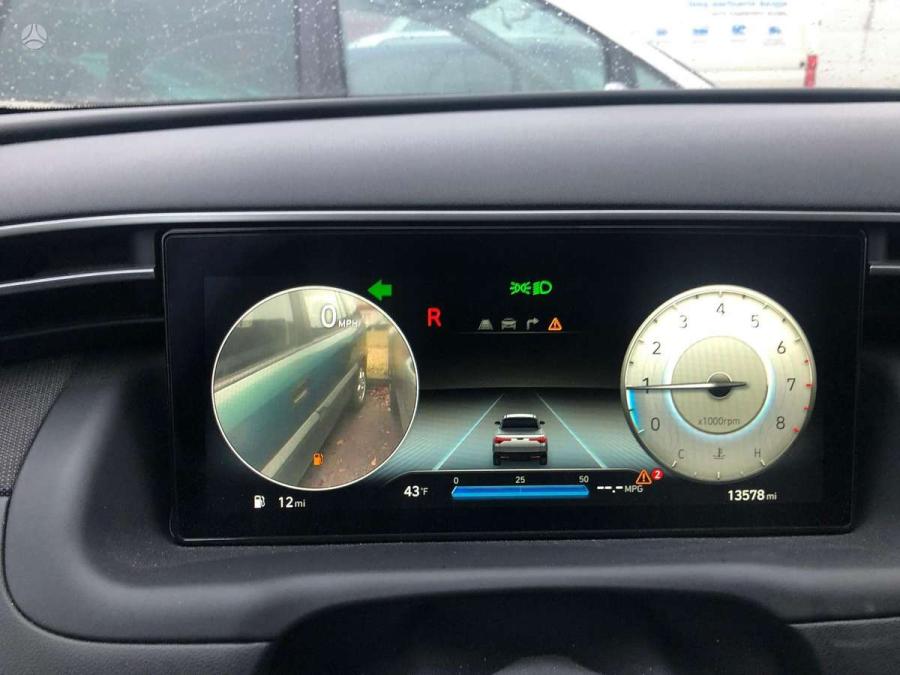 Grey Hyundai Santa Cruz 2022 in Klaipeda, with an engine capacity of 2.50 L and mileage of 22 thousand km for 29800 €, photo 9 on AUTOMOTO.COM.LV