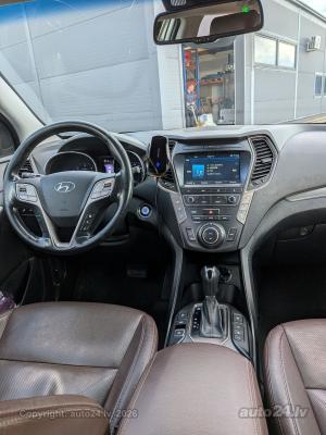 Smilšu krāsa Hyundai Santa Fe 2017 Tallina, ar dzinēja tilpumu 2.20 L un nobraukumu 258 tūkst. km par 16500 €, foto 8 vietnē AUTOMOTO.COM.LV