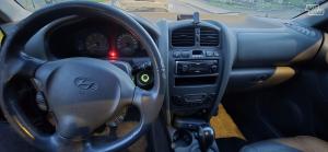 Black Hyundai Santa Fe 2003 in Vilnius, with an engine capacity of 2.00 L and mileage of 197 thousand km for 2800 €, photo 14 on AUTOMOTO.COM.LV