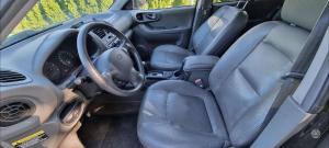 Black Hyundai Santa Fe 2003 in Vilnius, with an engine capacity of 1.99 L and mileage of 198 thousand km for 1800 €, photo 12 on AUTOMOTO.COM.LV