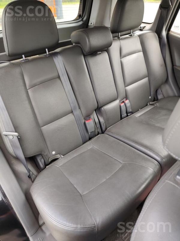 Melns Hyundai Santa Fe 2004 Rīga, ar dzinēja tilpumu 2.40 L un nobraukumu 0 tūkst. km par 950 €, foto 7 vietnē AUTOMOTO.COM.LV