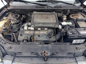 Melns Hyundai Santa Fe 2005 Preiļi, ar dzinēja tilpumu 2.00 L un nobraukumu 300 tūkst. km par 2100 €, foto 12 vietnē AUTOMOTO.COM.LV