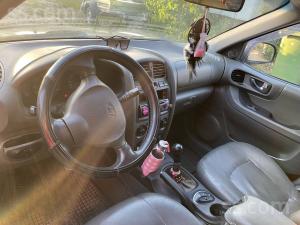 Melns Hyundai Santa Fe 2005 Ventspils, ar dzinēja tilpumu 2.00 L un nobraukumu 287 tūkst. km par 1100 €, foto 3 vietnē AUTOMOTO.COM.LV