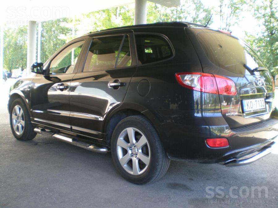 Black Hyundai Santa Fe 2006 in Jelgava, with an engine capacity of 2.20 L and mileage of 320 thousand km for 3750 €, photo 14 on AUTOMOTO.COM.LV