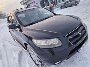Black Hyundai Santa Fe 2006 in Kaunas, with an engine capacity of 2.20 L and mileage of 369 thousand km for 3650 €, photo 3 on AUTOMOTO.COM.LV