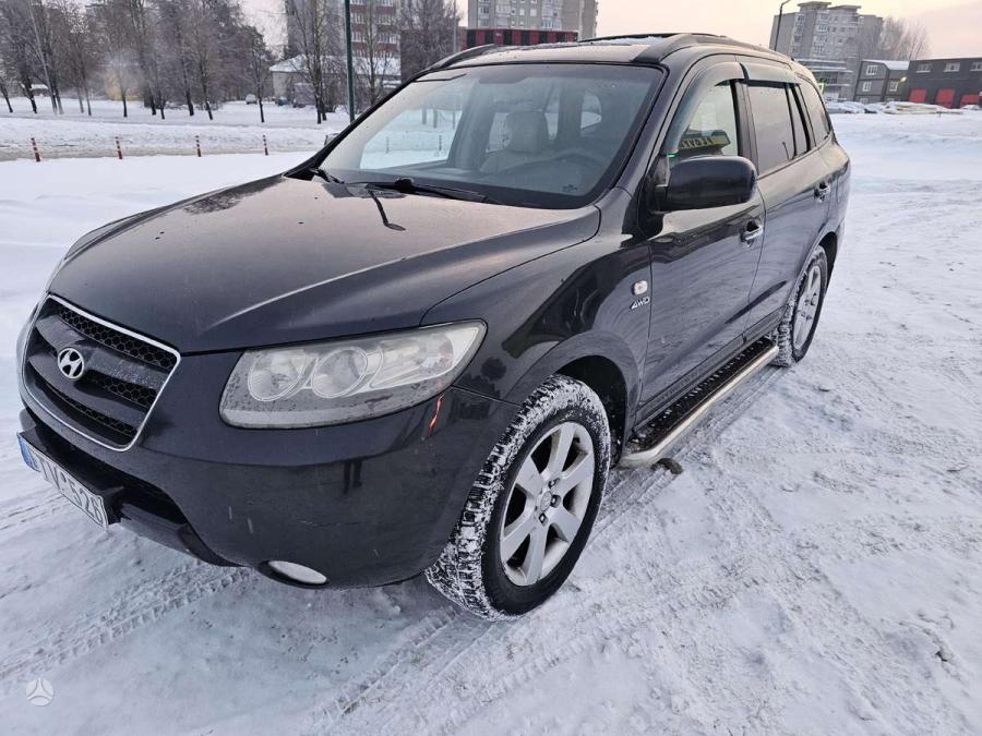 Black Hyundai Santa Fe 2006 in Kaunas, with an engine capacity of 2.20 L and mileage of 369 thousand km for 3650 €, photo 10 on AUTOMOTO.COM.LV