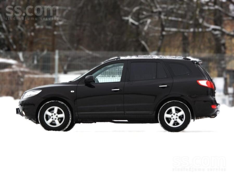 Black Hyundai Santa Fe 2006 in Riga, with an engine capacity of 2.20 L and mileage of 344 thousand km for 4900 €, photo 20 on AUTOMOTO.COM.LV