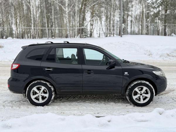 Black Hyundai Santa Fe 2006 in Vilnius, with an engine capacity of 2.18 L and mileage of 284 thousand km for 3100 €, photo 5 on AUTOMOTO.COM.LV