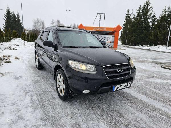 Melns Hyundai Santa Fe 2006 Viļņa, ar dzinēja tilpumu 2.19 L un nobraukumu 296 tūkst. km par 3890 €, foto 2 vietnē AUTOMOTO.COM.LV