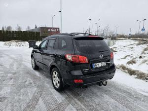 Melns Hyundai Santa Fe 2006 Viļņa, ar dzinēja tilpumu 2.19 L un nobraukumu 296 tūkst. km par 3890 €, foto 3 vietnē AUTOMOTO.COM.LV