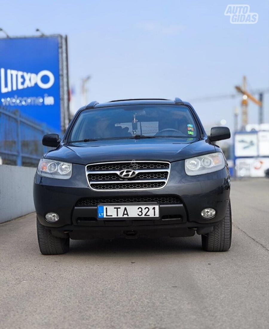 Melns Hyundai Santa Fe 2006 Viļņa, ar dzinēja tilpumu 2.20 L un nobraukumu 233 tūkst. km par 4500 €, foto 2 vietnē AUTOMOTO.COM.LV