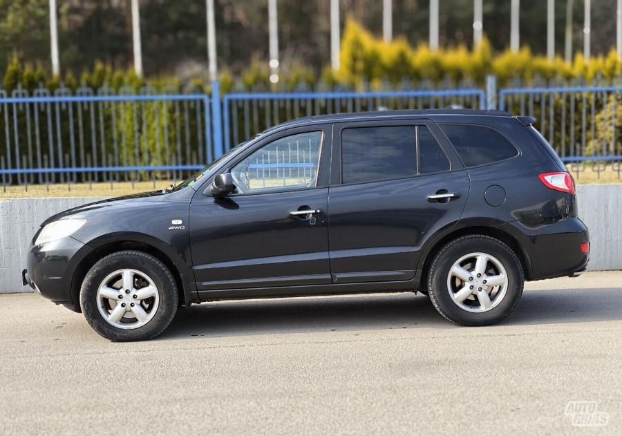 Melns Hyundai Santa Fe 2006 Viļņa, ar dzinēja tilpumu 2.20 L un nobraukumu 233 tūkst. km par 4500 €, foto 6 vietnē AUTOMOTO.COM.LV