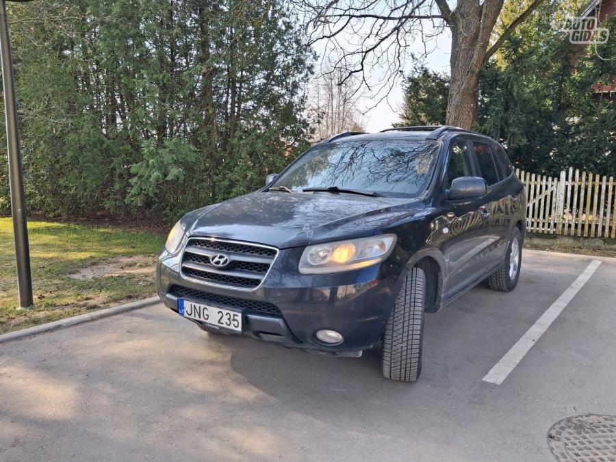 Melns Hyundai Santa Fe 2006 Kauņa, ar dzinēja tilpumu 2.70 L un nobraukumu 350 tūkst. km par 2600 €, foto 1 vietnē AUTOMOTO.COM.LV
