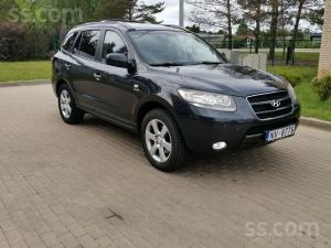 Black Hyundai Santa Fe 2006 in Kraslava, with an engine capacity of 2.20 L and mileage of 289 thousand km for 4350 €, photo 7 on AUTOMOTO.COM.LV