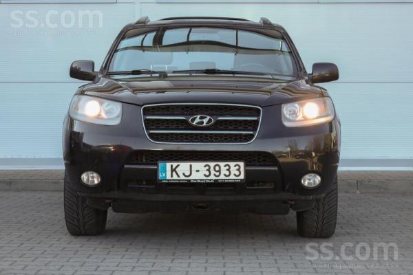 Black Hyundai Santa Fe 2006 in Riga, with an engine capacity of 2.20 L and mileage of 0 thousand km for 2995 €, photo 2 on AUTOMOTO.COM.LV