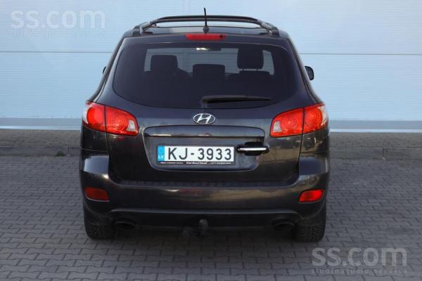 Black Hyundai Santa Fe 2006 in Riga, with an engine capacity of 2.20 L and mileage of 0 thousand km for 2995 €, photo 5 on AUTOMOTO.COM.LV